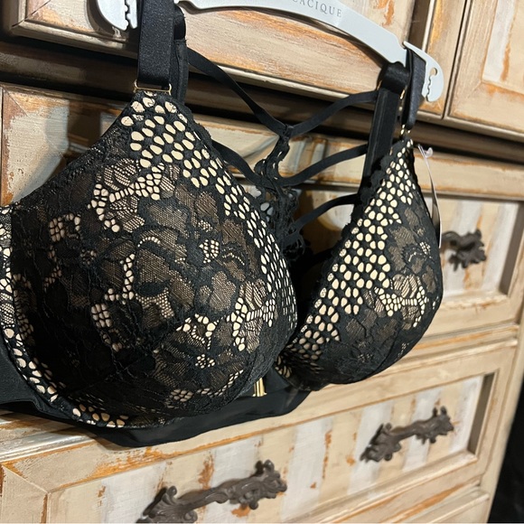 Cacique | Intimates & Sleepwear | Cacique Black Lace Bra 44d | Poshmark
